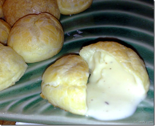 Will's Eats: Choux Puffs with Gruyère Cheese : Profiteroles au Gruyère ...